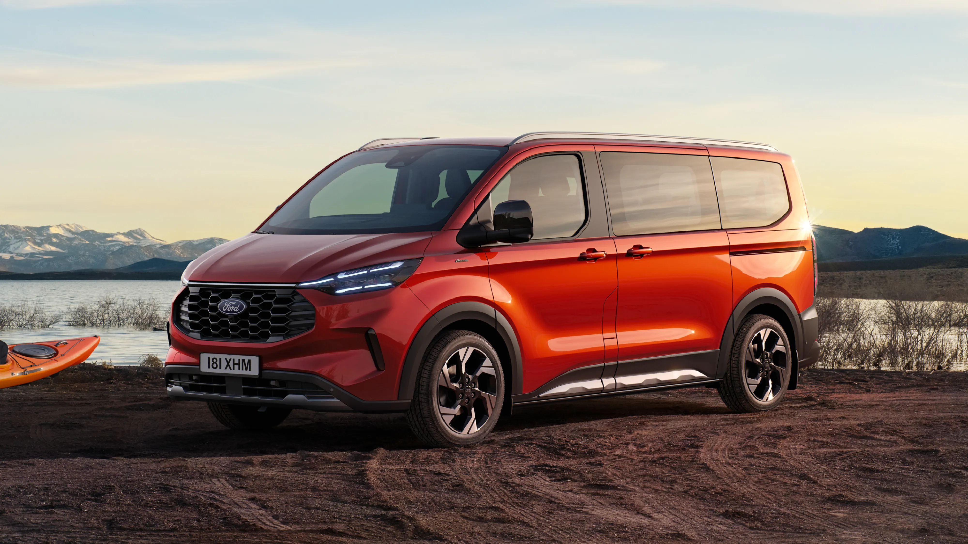 Ford Torneo Custom MPV | JPMG